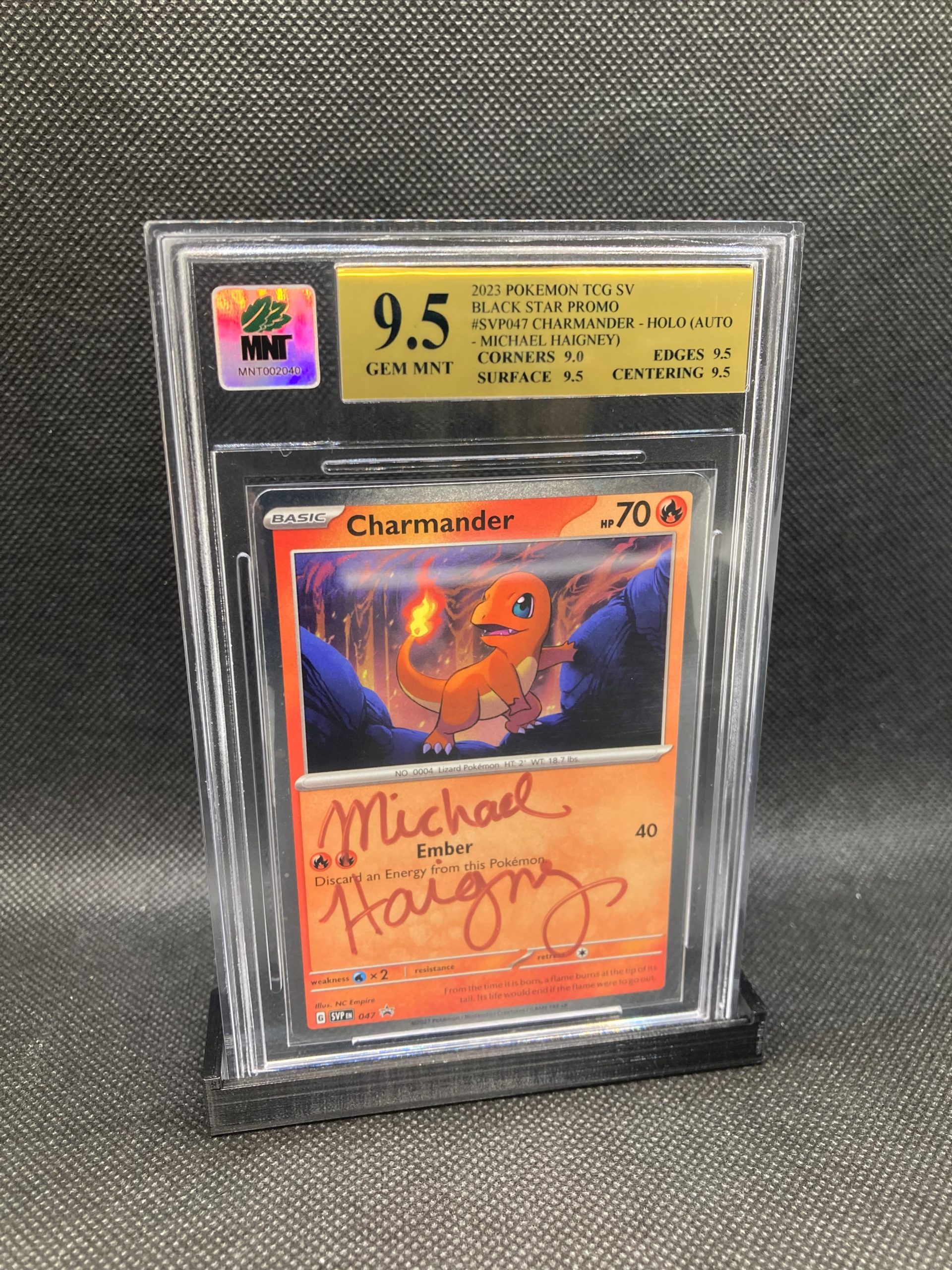 Charmander – Holo | MNT Grading